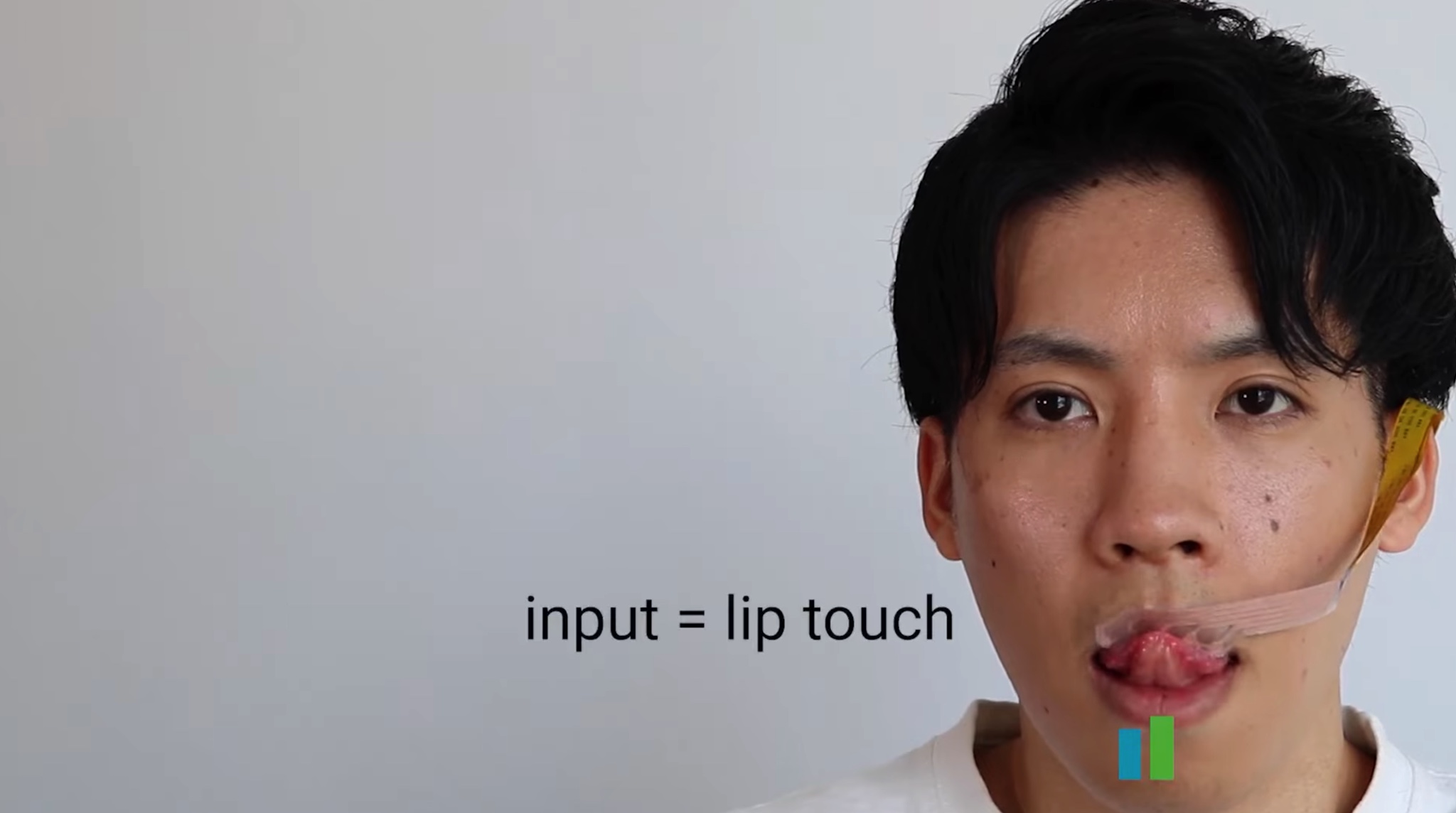 LipIO – thiết bị điều khiển rảnh tay bằng cách… liếm môi – RGB