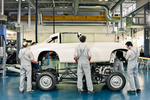 Câu chuyện thương hiệu: Mercedes-Benz – “The Best or Nothing” & 6 ...